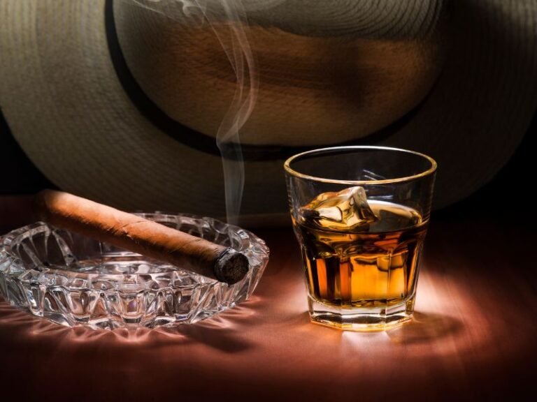 Best Maduro Cigars: Top Picks for 2025 - Valera Lopez Cigars